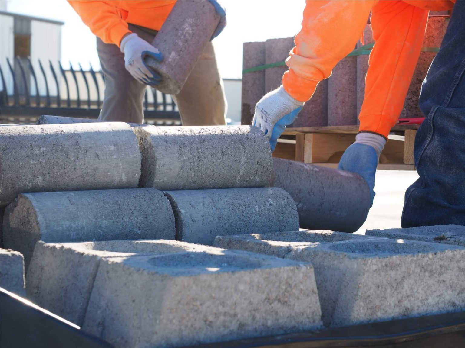 Concrete Products - High-PSI Cylinders, Pile Caps, Blocks & Mix